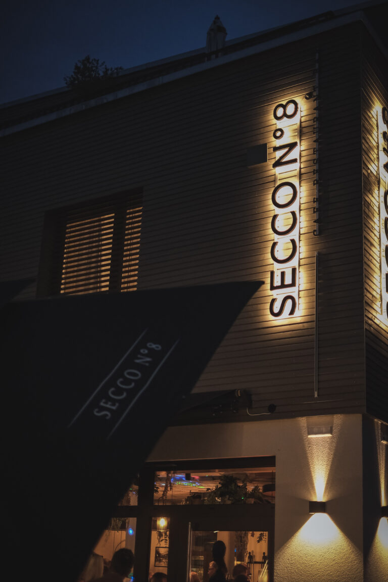 Secco N°8 – Café – Restaurant – Bar